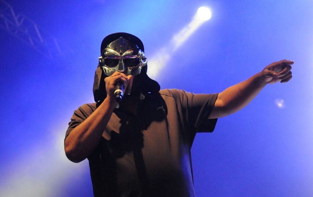 Esposa de MF DOOM habla acerca de la muerte del rapero - Cassini MX