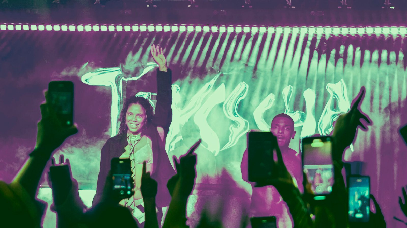 Un perreo candente con Popola Presidente a.k.a. Tokischa en Guadalajara ...