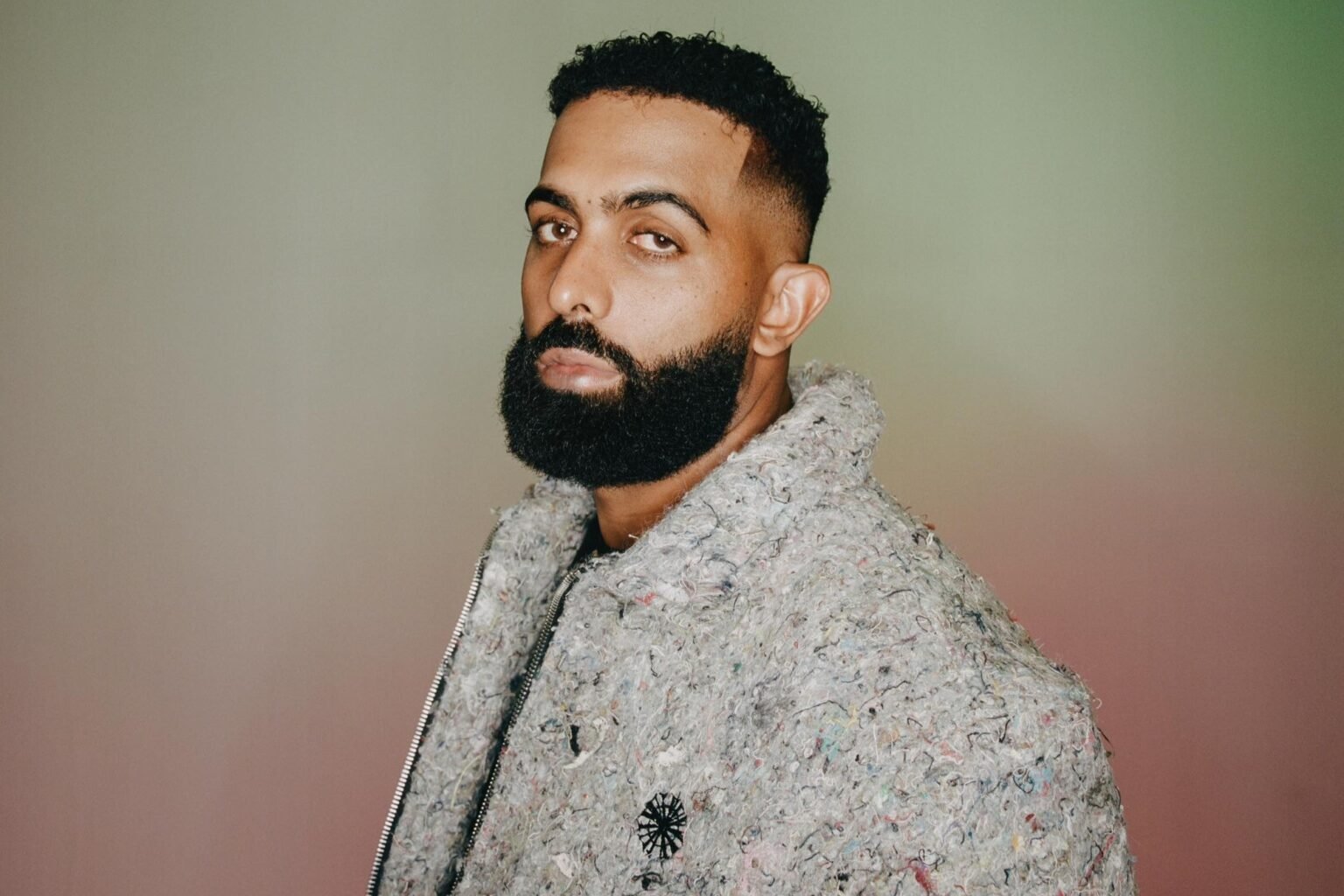 Eladio Carrión recorrerá México con el Sol María Tour - Cassini MX